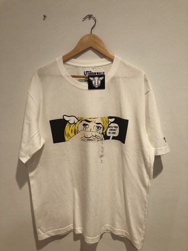 D*Face Uniqlo Urban Walls Graphic T-Shirt Size Large | eBay