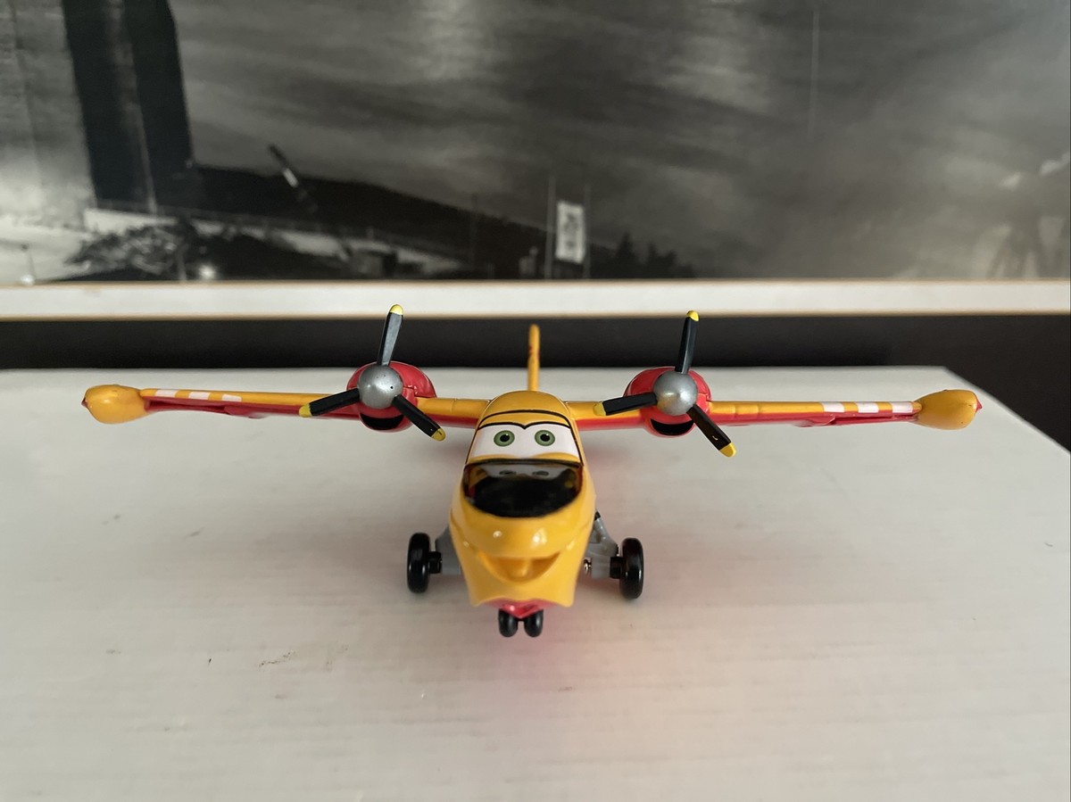 Planes Fire And Rescue Dipper Diecast