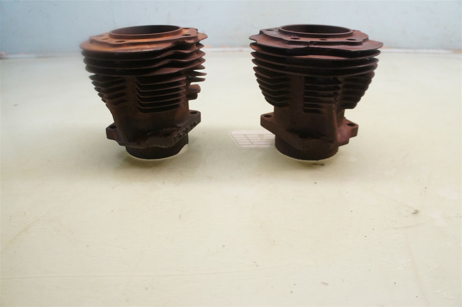HARLEY PANHEAD DUOGLIDE FL FLH FLE DUO OEM TOP END FRONT CYLINDERS ...