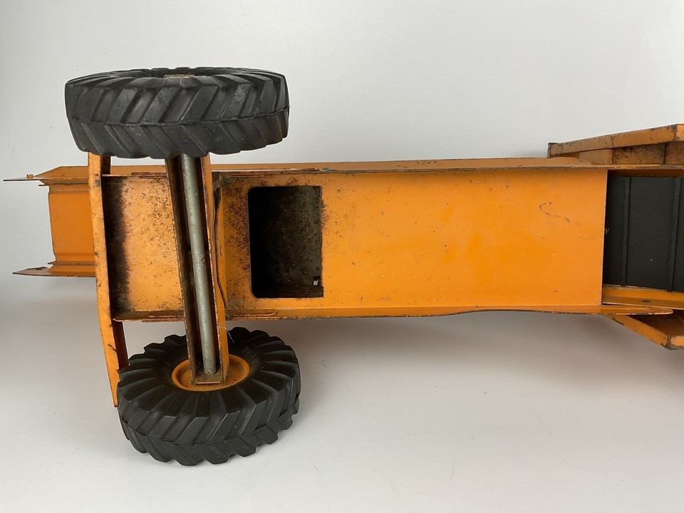 Vintage Nylint 1800 Pressed Steel Adams Travel Loader Construction ...