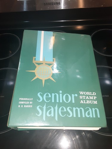 SL 7402/ US Stamps Senior Statesman World Stamp Album us stamps ...