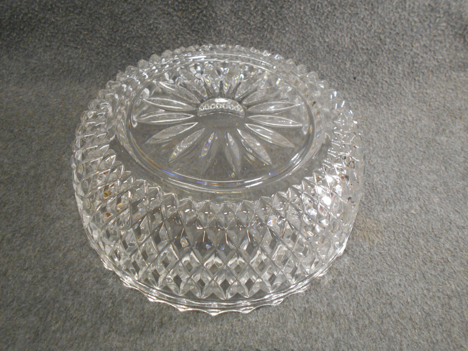 Crystal Bowl - Diamond Pattern & Daisy Bottom with Scalloped Edge - 8 3 ...