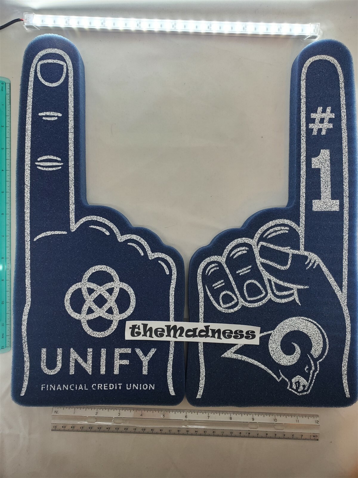 New Two (2) Los Angeles Rams NFL Foam Fingers #1 2018 Unify Credit ...