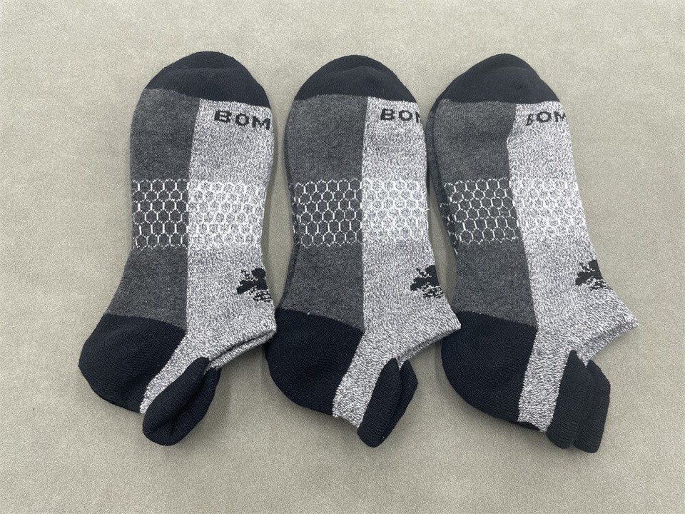 4 Pairs's Bombas Honeycomb Black & Grey Ankle Socks Women Size Medium ...