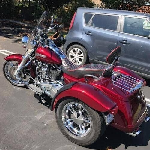 Harley-Davidson Freewheeler Chrome Wheels 19" x 3.5" | OE | Willy Shiny ...