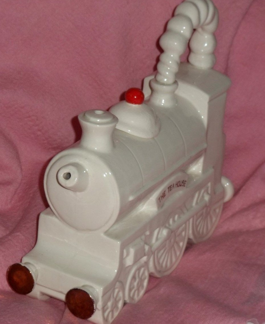 Richard Parrington large Tea house steam train teapot | eBay UK
