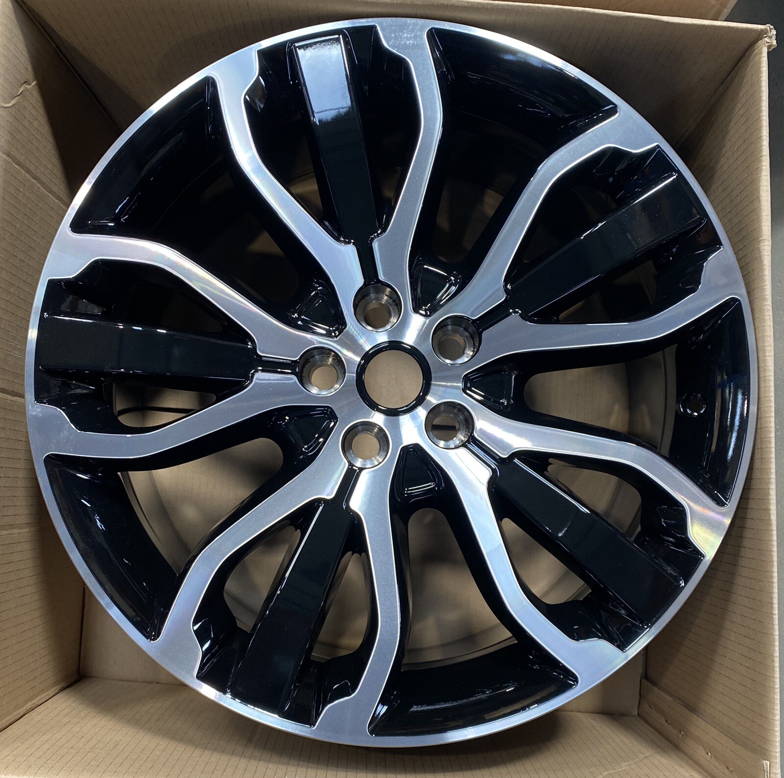 4 x Genuine Range Rover Sport 21" Style 5007 Diamond Cut and Black ...