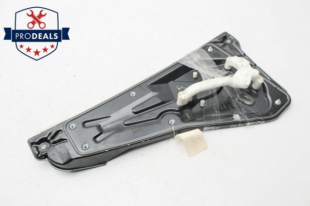 Land Rover Lr4 10-13 OEM Passenger Side Rear Window Regulator LR013870 ...