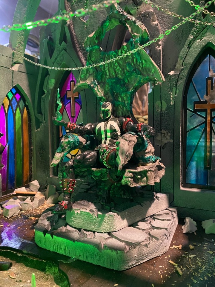 7 inch Mcfarlane Spawn action figure Diorama, Abandoned Church Display ...