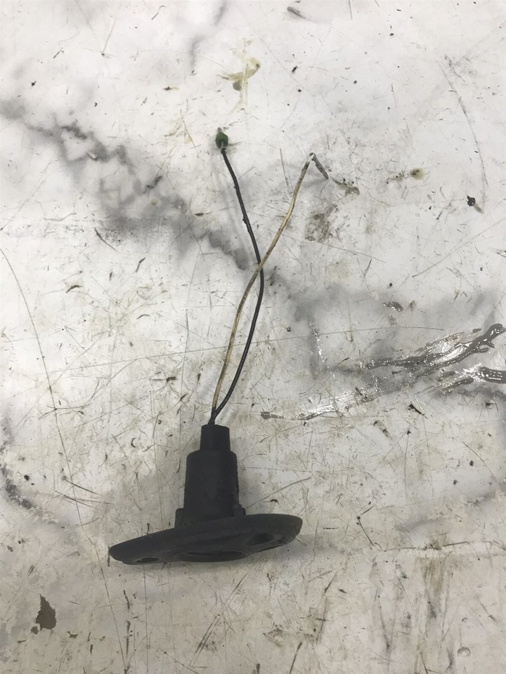 07 Sea Ray 175 Boat rear stern anchor light base socket plug | eBay