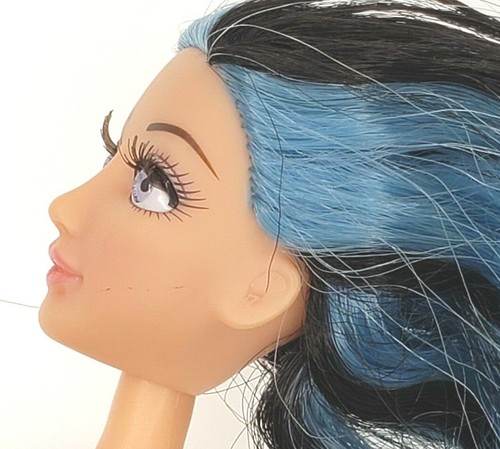 MGA Project Mc2 Devon D'Marco - Puffy Paint - Blue Hair Glass Eye Doll ...