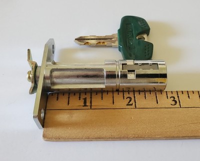 Slot Machine Pachislo Skill Stop Door Lock & Key 2-3/4" Aruze Eleco ...