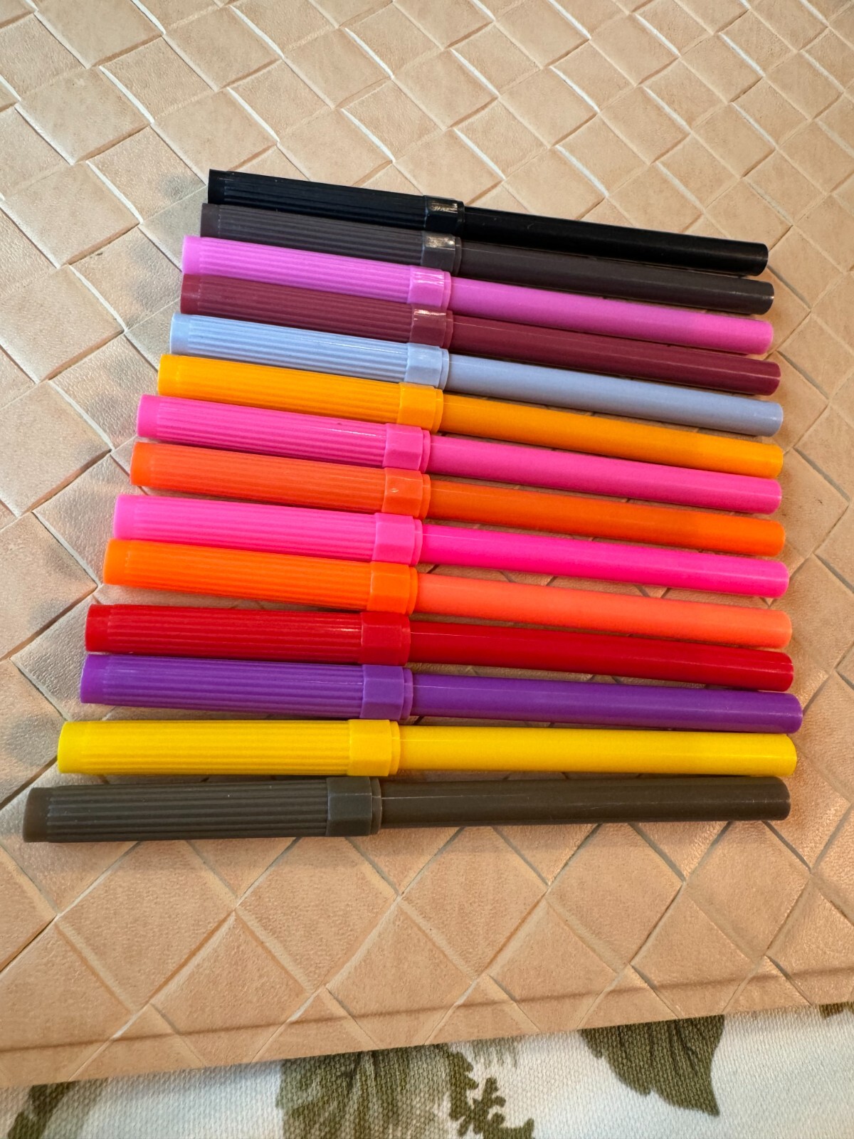 Lot of 14 Darice Fine Point Markers Various Colors New | eBay