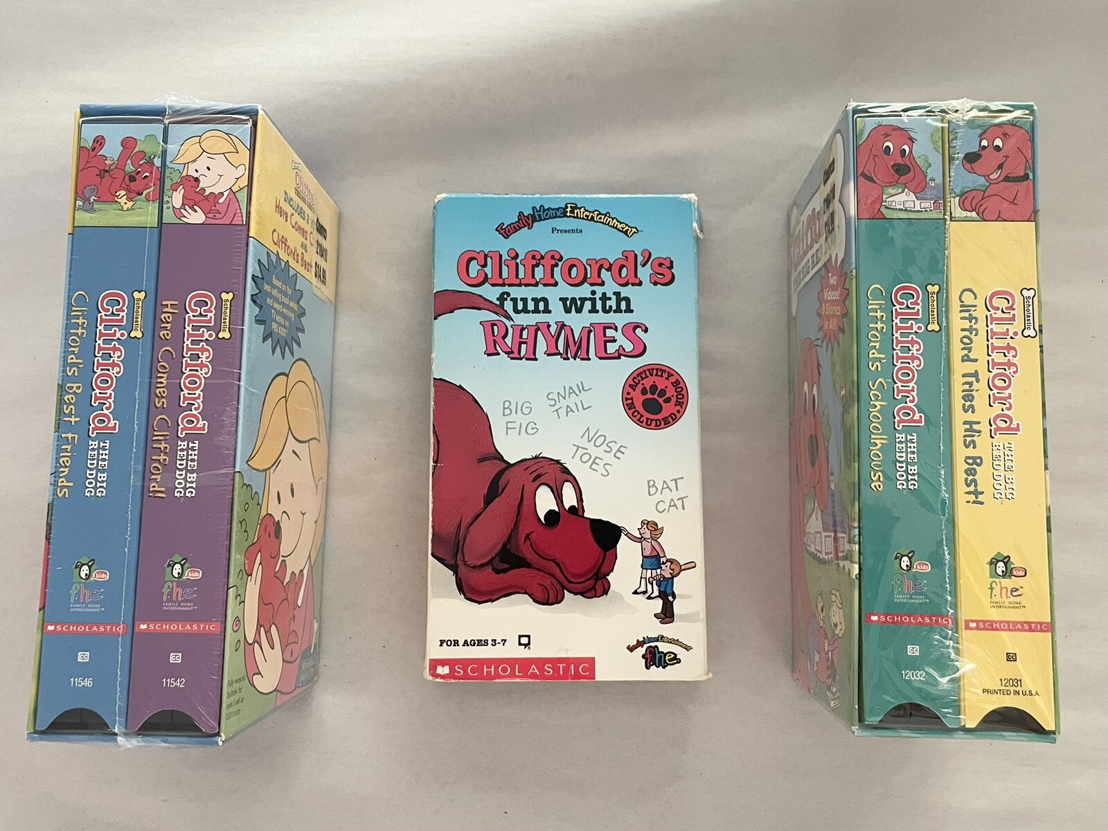 Sealed VHS Lot Clifford The Big Red Dog Best Friends Here Comes ...