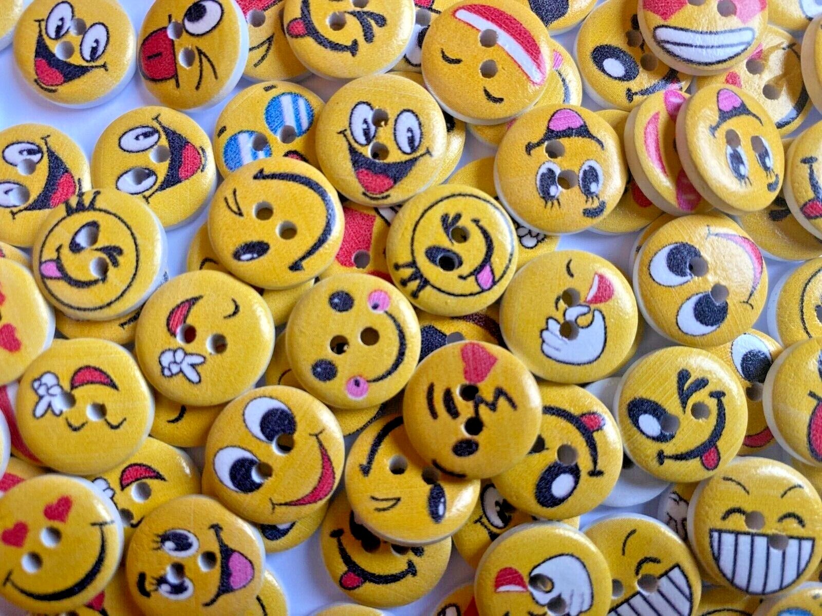 15mm Buttons Wooden Smiley Faces Childrens Sewing Scrapbooking Cards ...