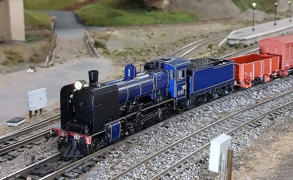 SDS HO Scale VR K183 Steam Locomotive, BLUE, with DCC & SOUND | eBay ...
