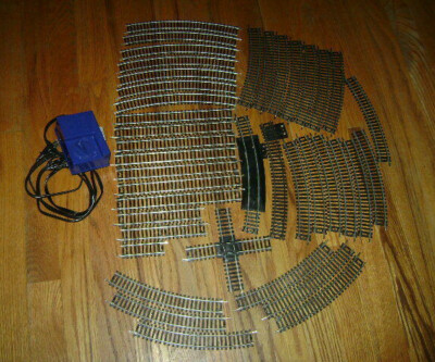 LIFE-LIKE HO POWER LOC TRAIN TRACK 43 pc 10 STRAIGHT 31 CURVED & 1 ...