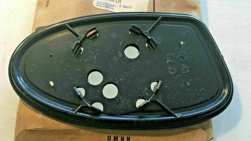 NOS GM Left Driver Side Outside Mirror Glass OEM 88891915 - C19 | eBay