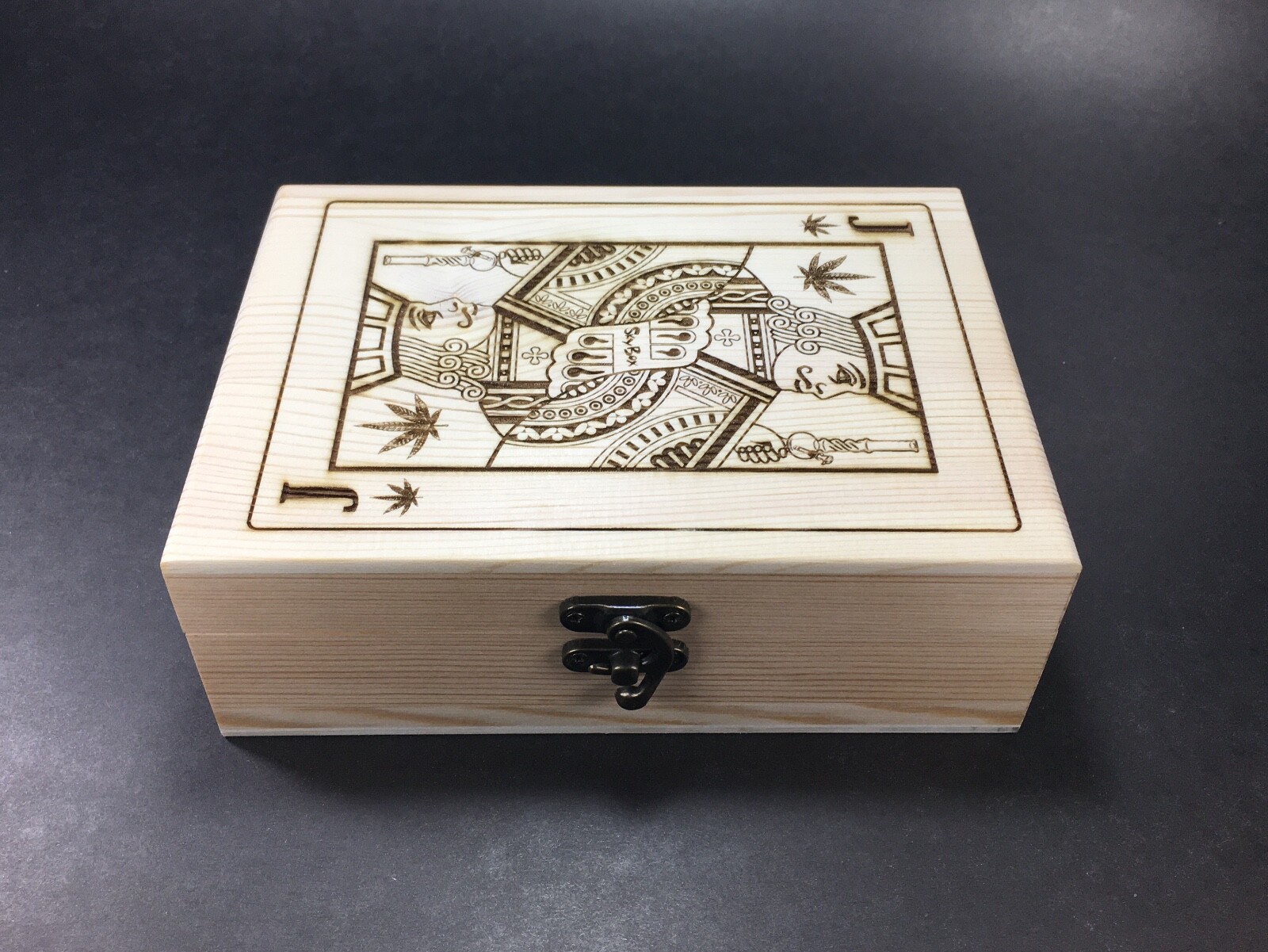 SkyBox® "JackPot" Laser Engraved Stash Box. Hinged Box with Latch ...