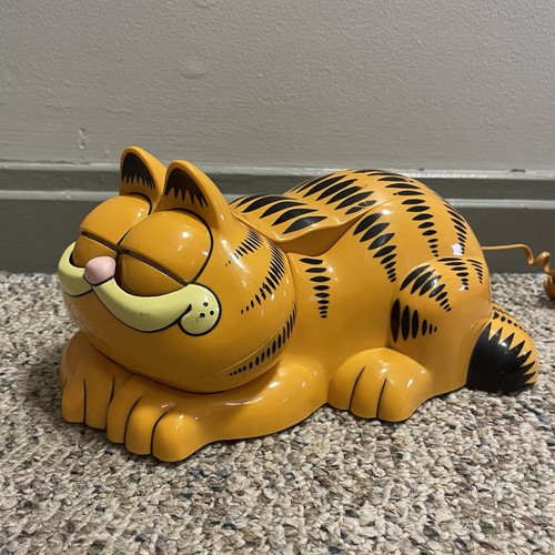 Vintage Garfield Telephone 1980s Retro Eyes Open Close Tyco Phone ...