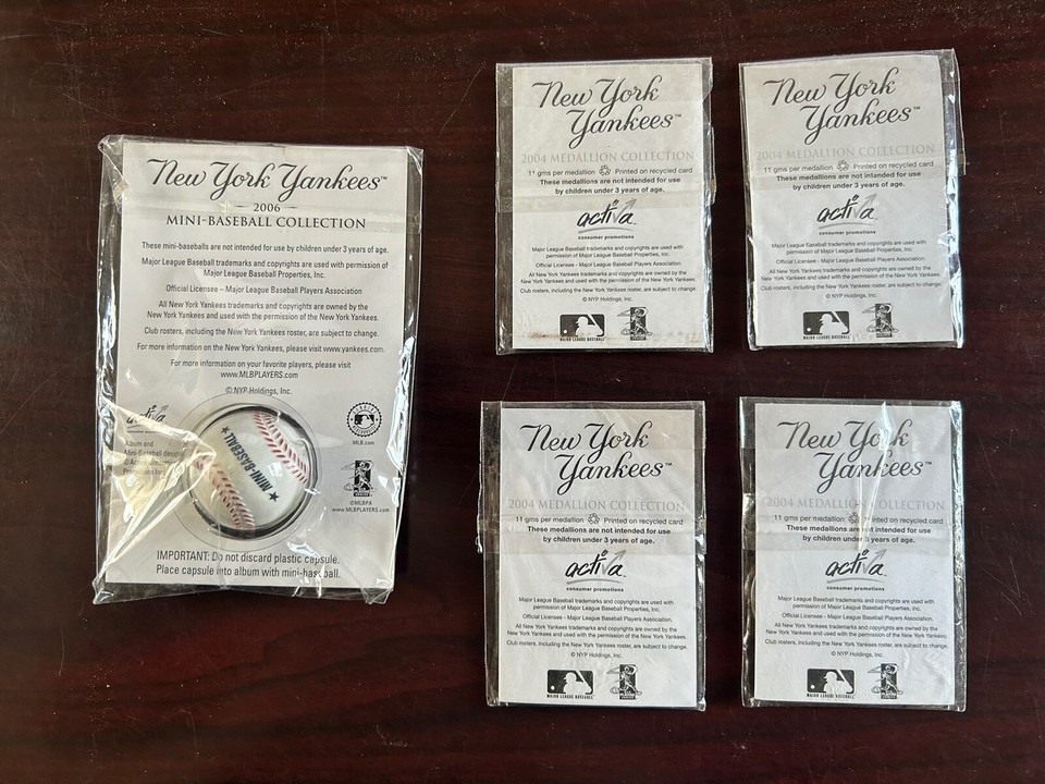 4-New York Yankee 2004 Medallion Collection - NY Post + 1 - 2006 ...