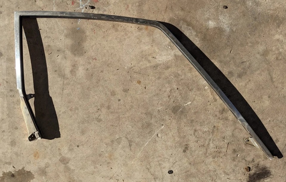 1977-1978 Datsun 280z 260z FRONT Right Door Window Surround / Frame | eBay