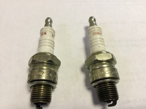 1979 JOHNSON OUTBOARD 15 HP. Long shaft - CHAMPION SPARK PLUGS L77JC4 ...
