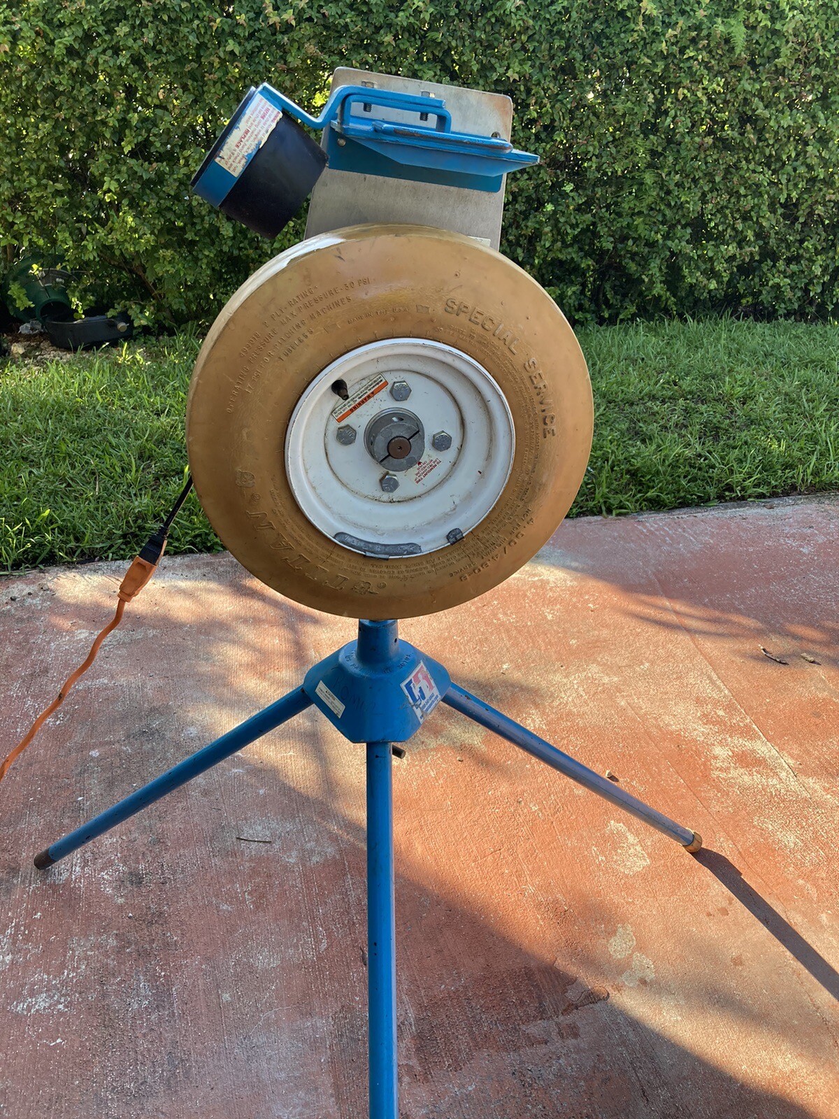 Jugs Jr. Pitching Machine | eBay