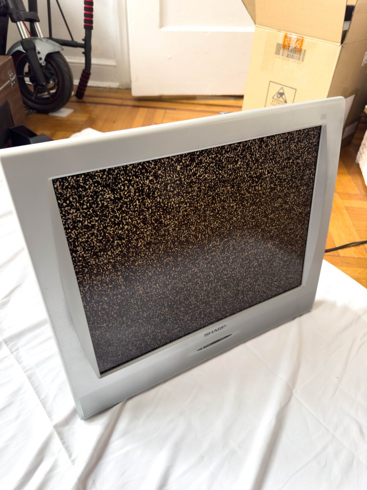 Sharp LCD TV 20" LC-20SH3U 480p Vintage Gaming Television | eBay