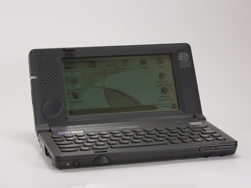 ((NICE!!)) Vintage Compaq C140 Handheld Computer w/ Accessories | eBay