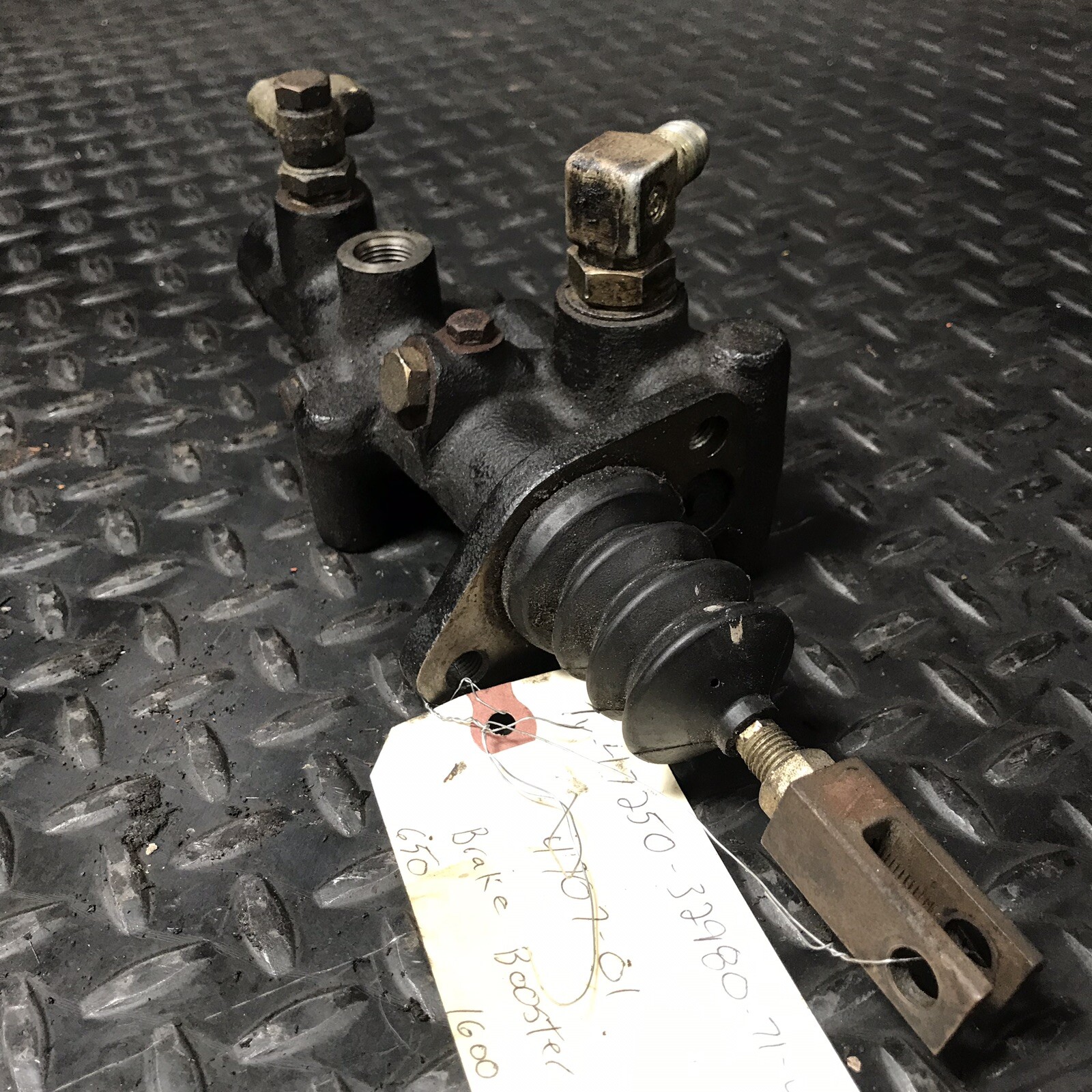 47250-32980-71 Brake Booster 472503298071 Toyota 7FGCU25 Reference ...