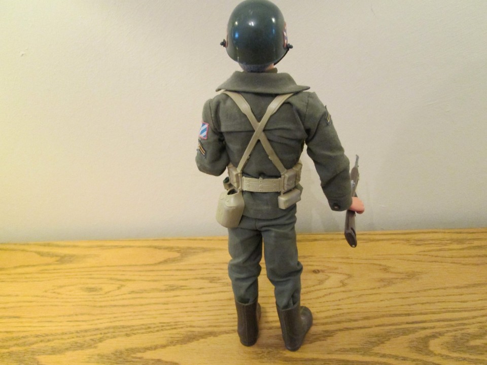 VINTAGE ACTION MAN - Action Man & US Machine Gunner and Grey Re-flock ...