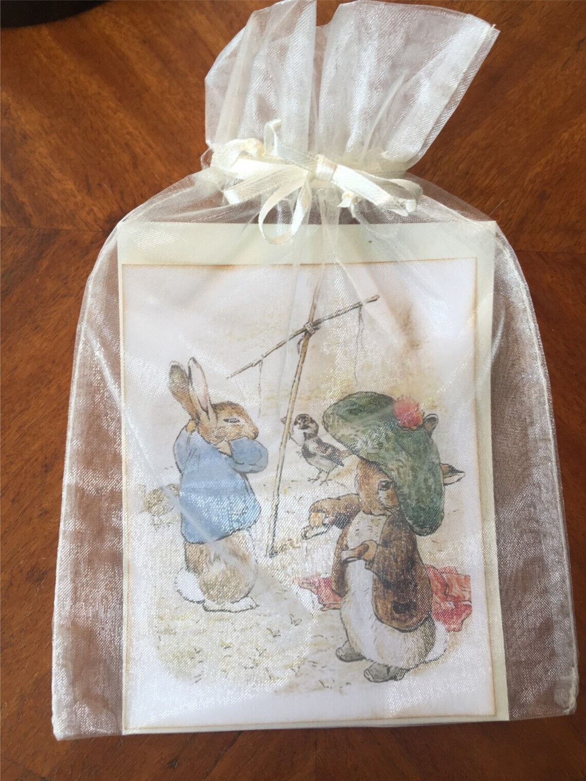 8 BEATRIX POTTER PETER RABBIT STATIONERY WITH ORGANZA BAG | eBay