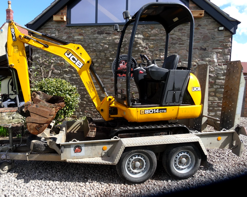 JCB MINI DIGGER & TRAILER, 1.5 TONNE, 8014 cts, EXCAVATOR, 3 BUCKETS ...