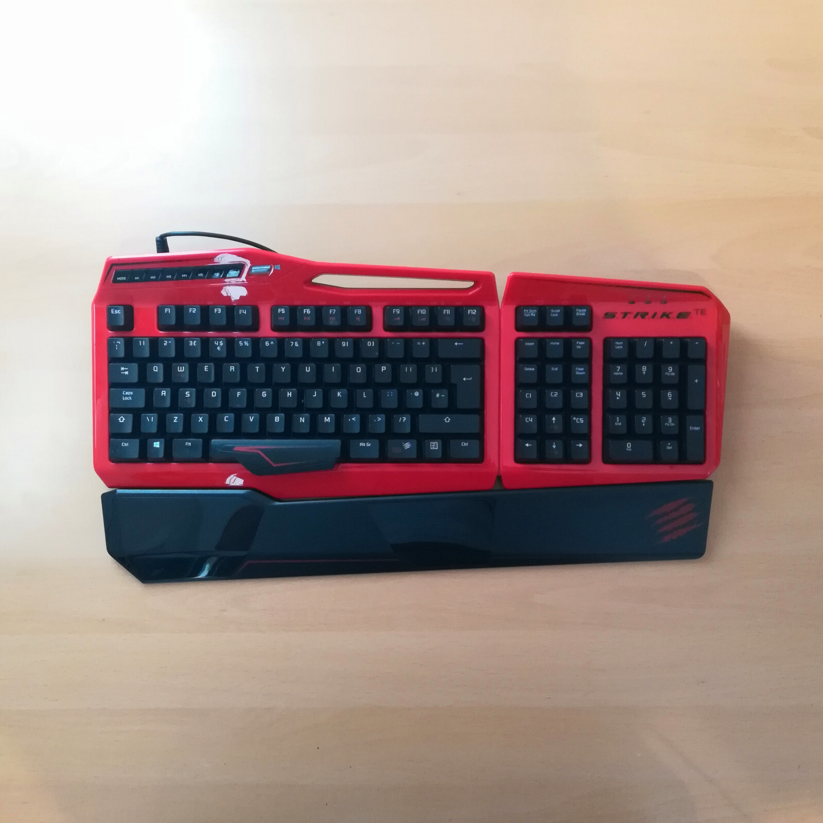 Mad Catz S.T.R.I.K.E.TE Tournament Edition Mechanical Gaming Keyboard ...