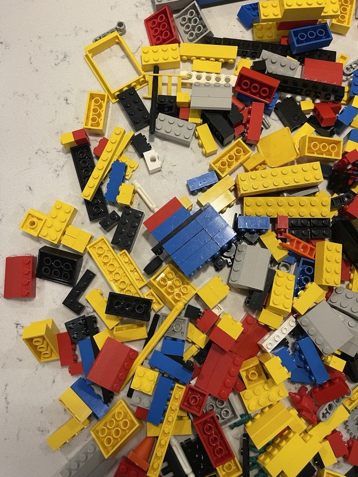 LEGO 5 + lbs Pounds Random Parts Bricks Bulk Lot Unwashed In Vintage ...