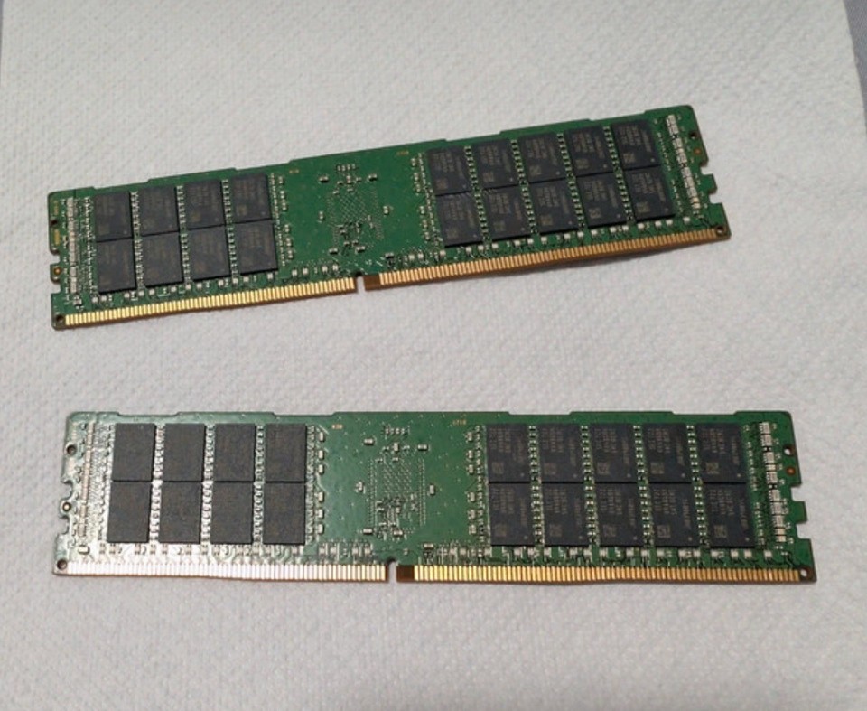 32GB Dell Samsung EEC RAM DDR4 2Rx4 PC4-2400T-RA1-12 Server Memory ...