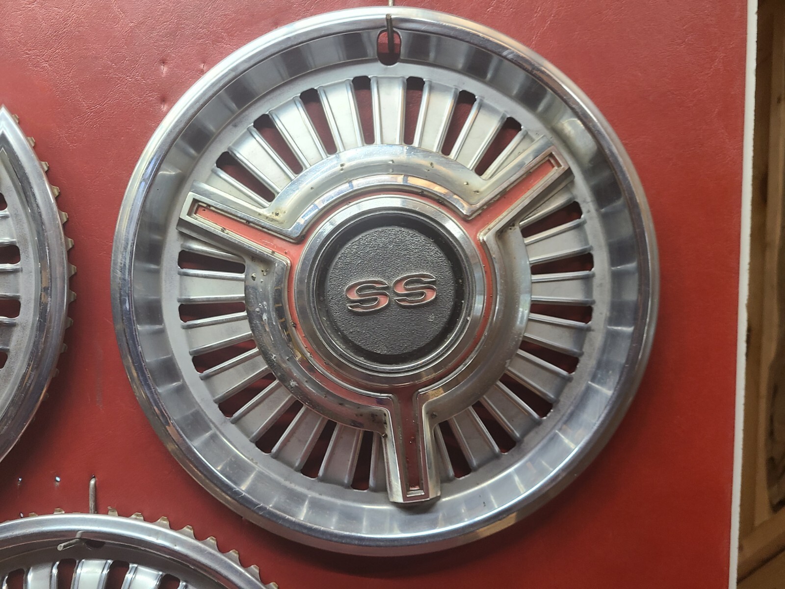 1964 1965 1966 CHEVY NOVA CHEVELLE MALIBU SS SPINNER HUBCAPS WHEEL ...