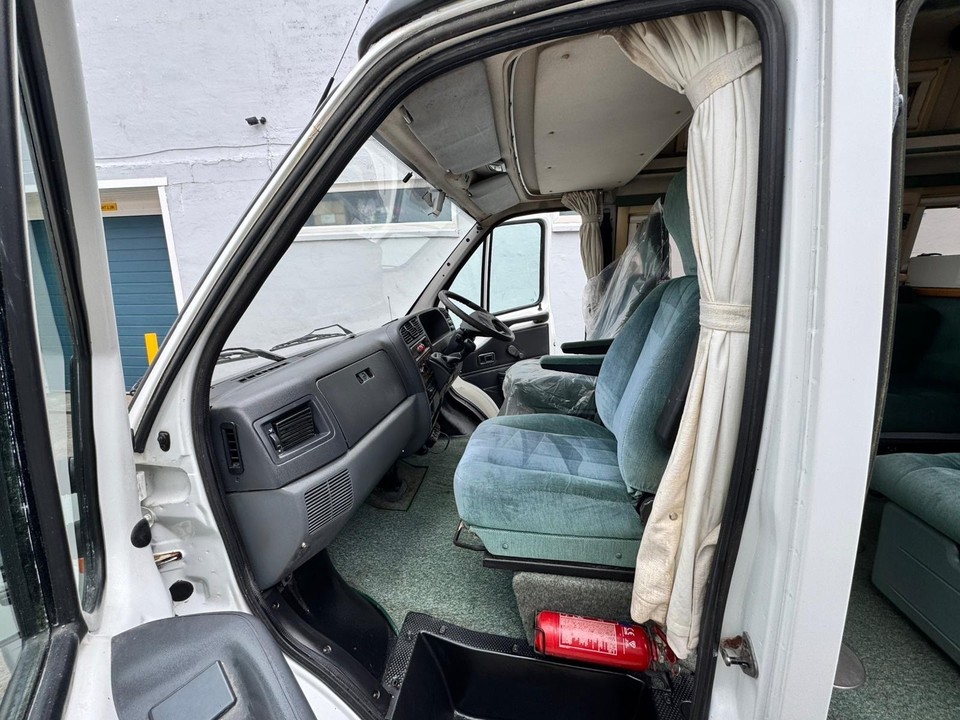 Peugeot boxer 2.5 tdi 2001 Autosleeper symbol no reserve | eBay UK