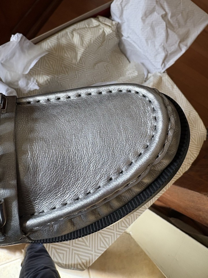 Donald Pliner Women's Silver Lissi Metallic Loafer Size 7 Medium New in ...