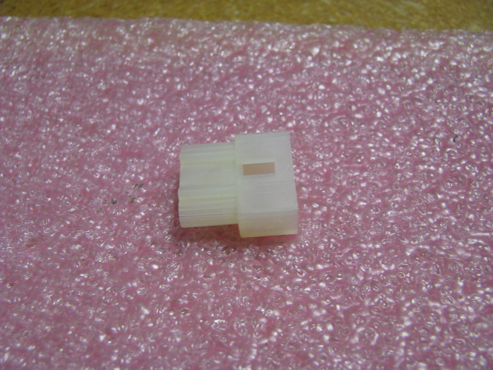 MOLEX CONNECTOR HOUSING 4 POS NO CONTACTS ( LOT OF 765 PC ) PART # 03 ...