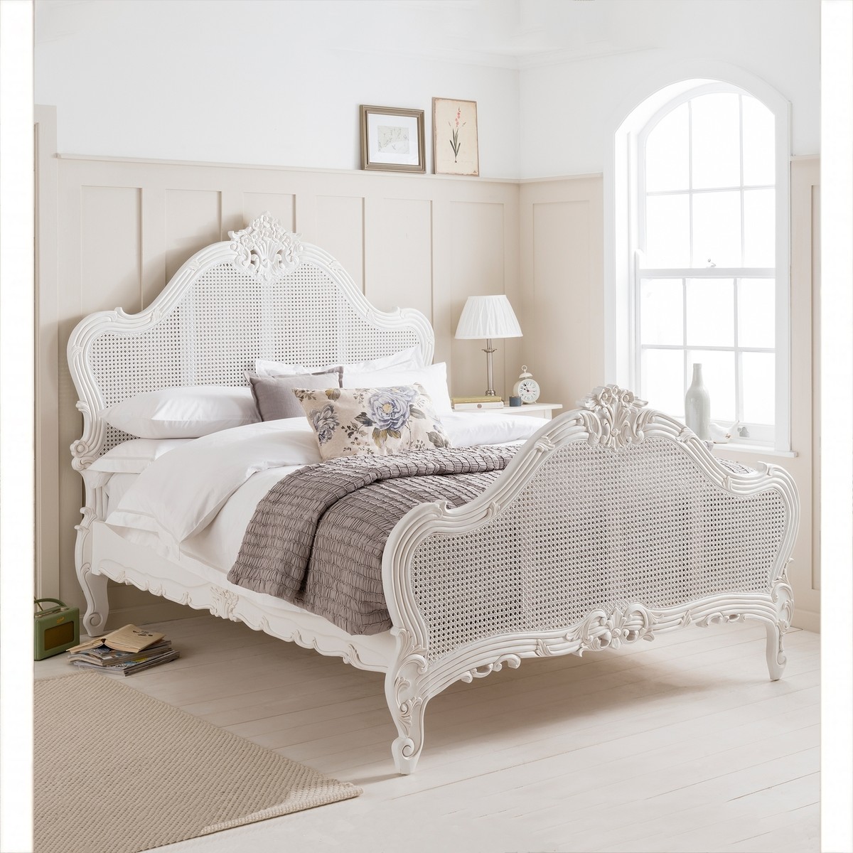 Colonial French Style Beds COURONNE Bed Made In Italy High End