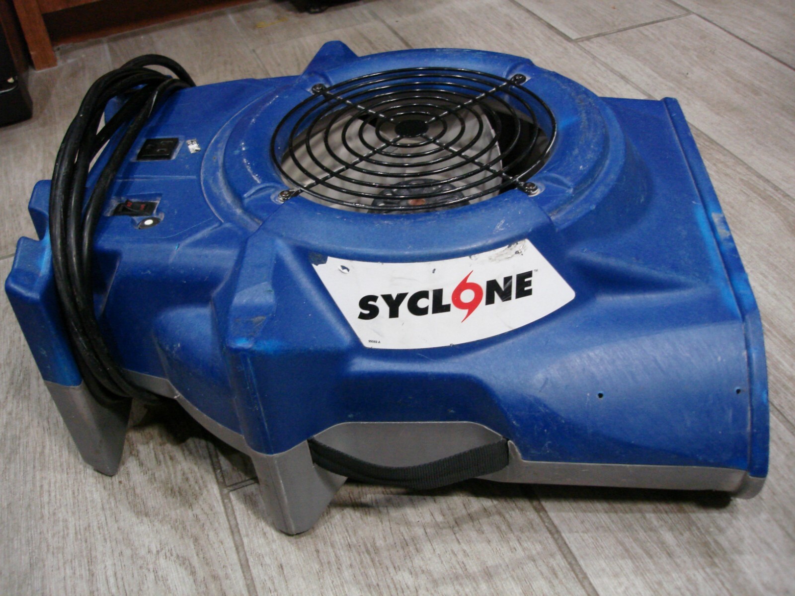 Aramsco Syclone, Airmover, Low Profile, 1.9 Amp, Blue, CFM-850-ARM ...