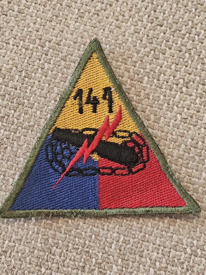 WWII US Army German Made 141st Armor Tank Battalion Cut Edge Patch L@@K ...