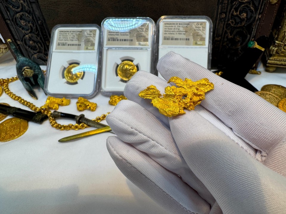 AUSTRALIAN GOLD NUGGET 36mm "THE SEAL" 9.89gm PIRATE GOLD NUGGETS | eBay