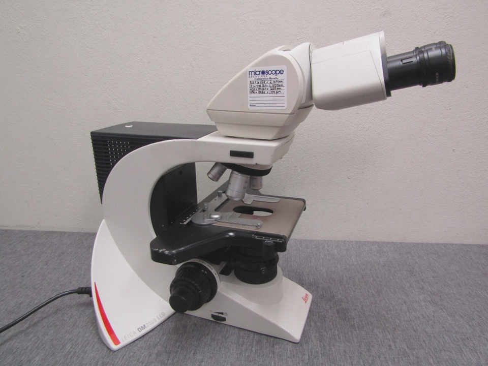 Leica DM2000 LED Microscope W/ 3 Objectives & Ergo Tilting Binocular ...