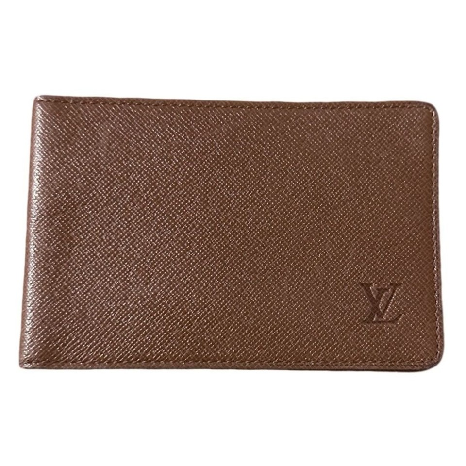 Louis Vuitton Taiga leather card case passport holder 5x3 excellent ...