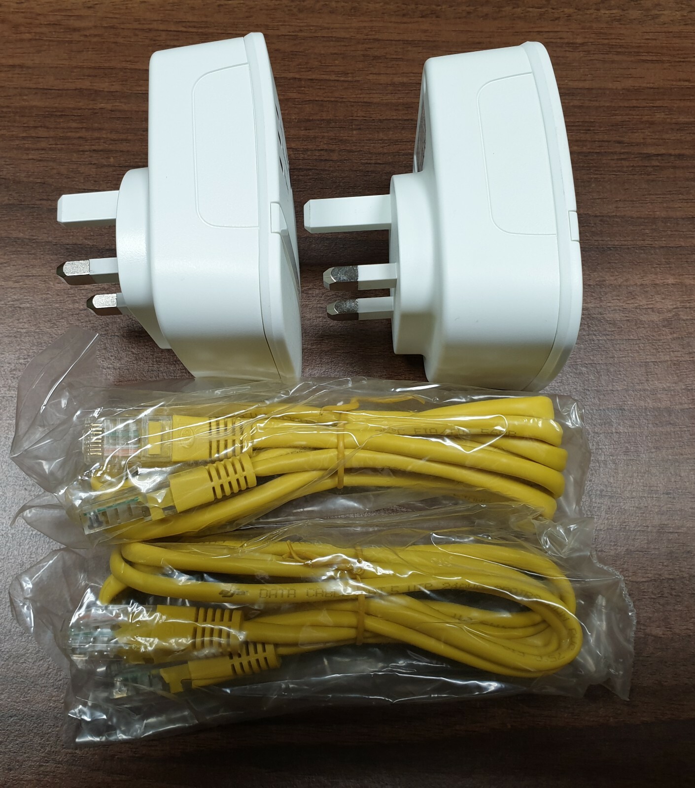 2 x BT Broadband Extender 600 wired AV600 Powerline Adapters + 2 x ...