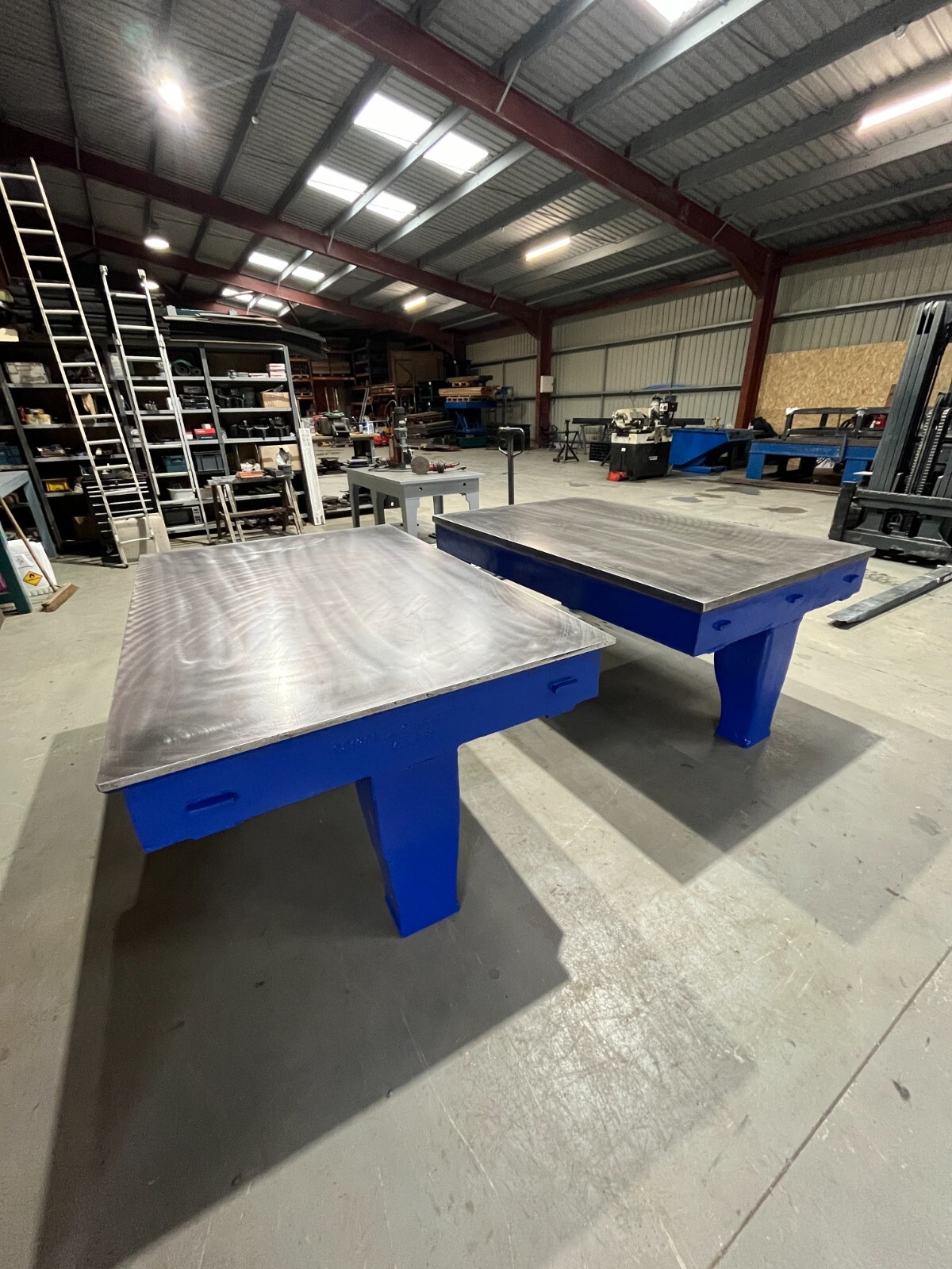PAIR OF 6FT X 4FT ENGINEERS CAST IRON SURFACE TABLE FABRICATION B-14 B ...