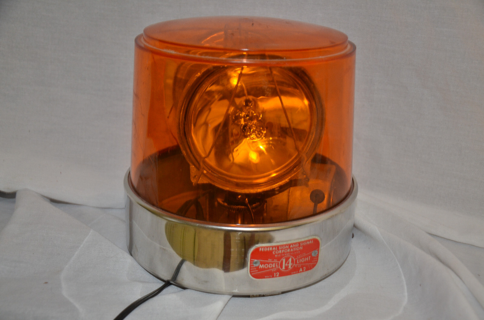 Federal Model 14, 12VDC Portable Twin Beam Signal | eBay